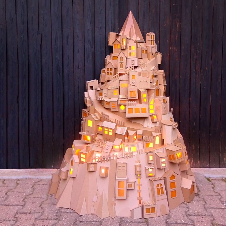 Ville en carton Création en carton - La tête dans les idées